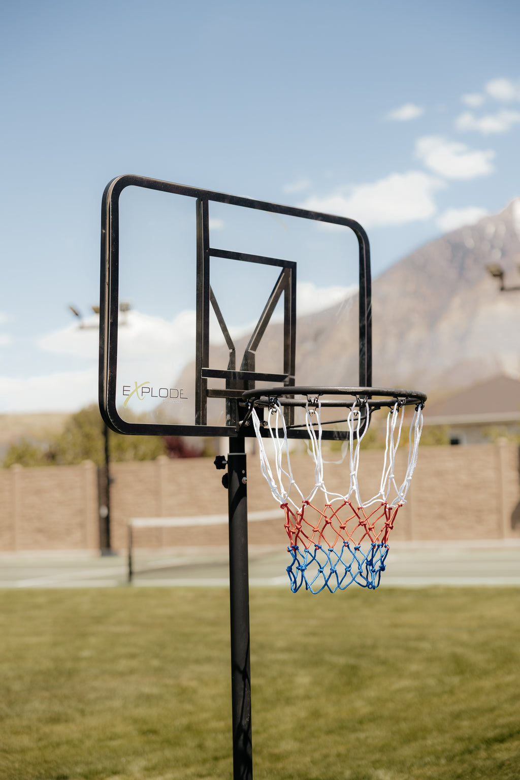 IN-GROUND TRAMPOLINE HOOP – EXPLODE Basketball Hoops